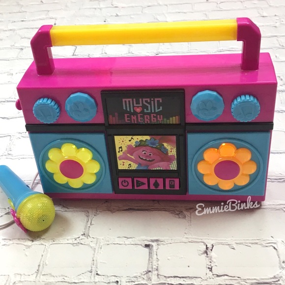 Dreamworks | Toys | Elnc Trolls World Tour Sing Along Boom Box Speaker With Microphone Rock ...